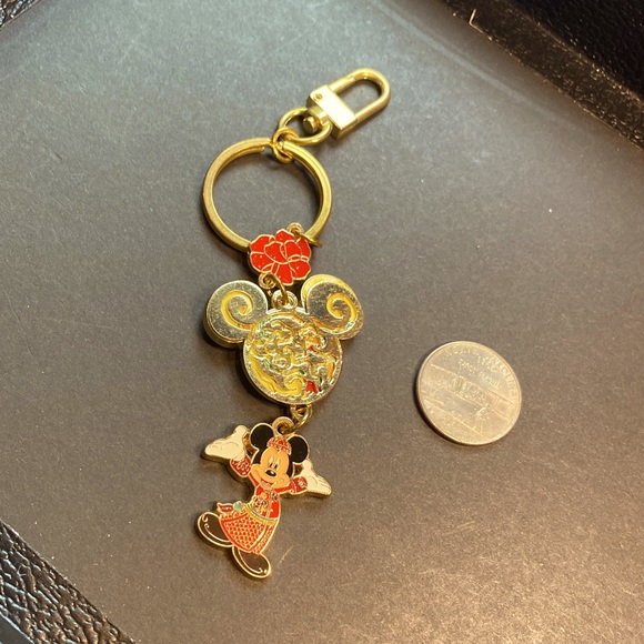Disney | Other | Disney Mickey Mouse Keychain Featuring A Dragon Design ...